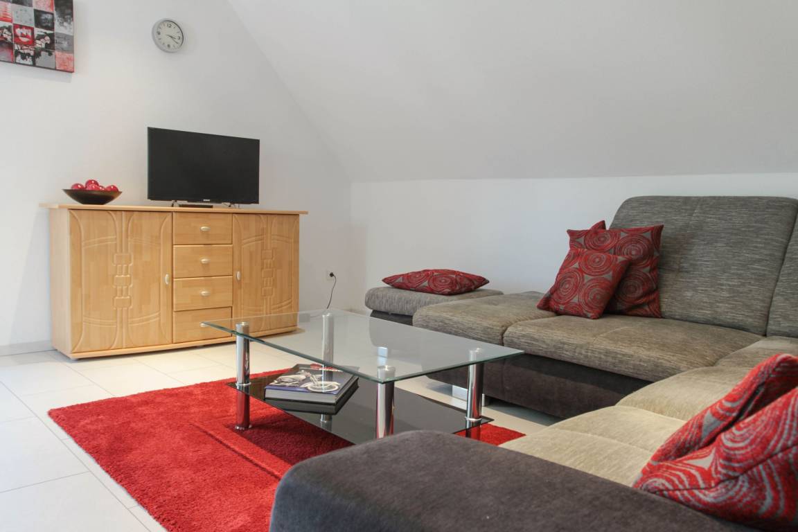 120 M² Ferienwohnung ∙ 3 Schlafzimmer ∙ 5 Gäste - Stockach