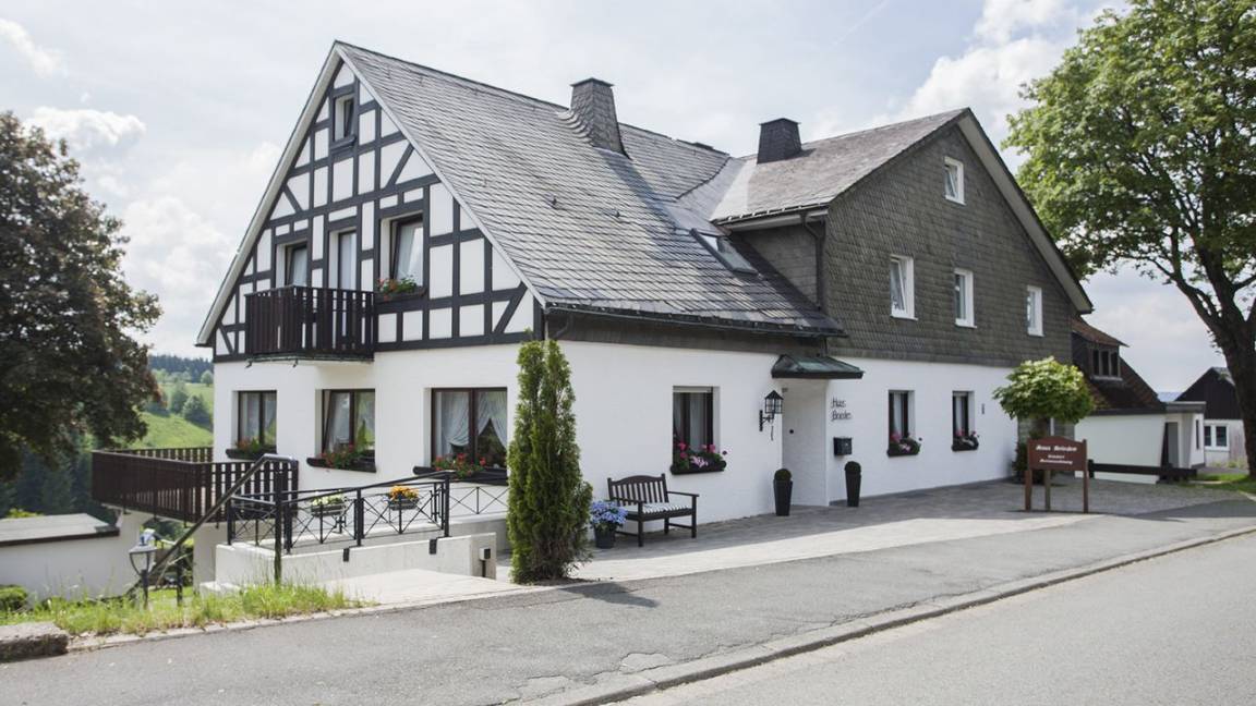 16 M² Hotelli ∙ 1 Makuuhuone ∙ 2 Vierasta - Winterberg