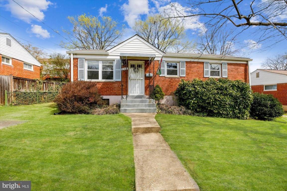 138 M² Talo ∙ 3 Makuuhuonetta ∙ 4 Vierasta - Silver Spring, MD