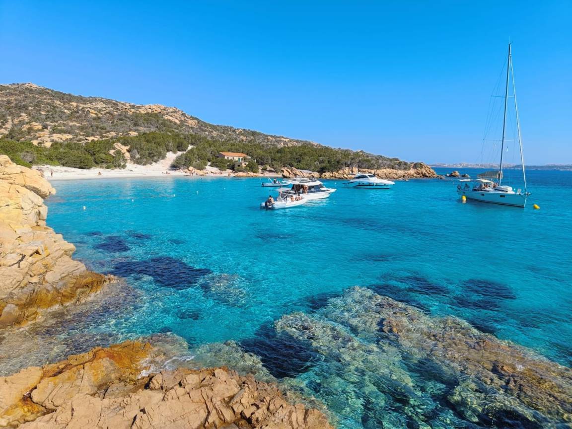 House ∙ 5 Bedrooms ∙ 13 Guests - Arzachena