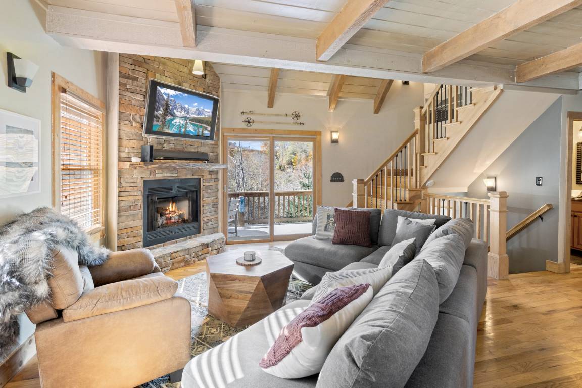167 M² Cabin ∙ 3 Bedrooms ∙ 10 Guests - Boone, NC