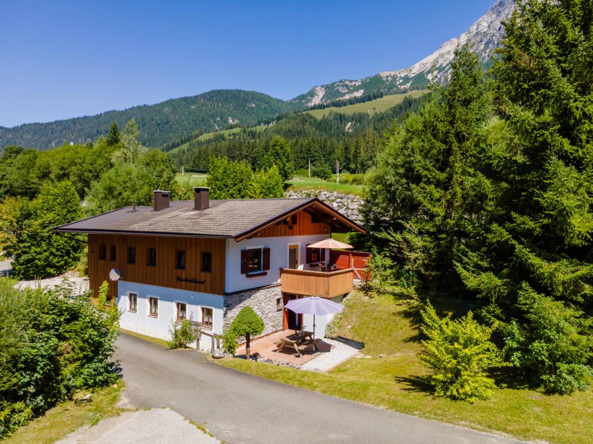 140 M² Ferienhaus ∙ 3 Schlafzimmer ∙ 8 Gäste - Leogang