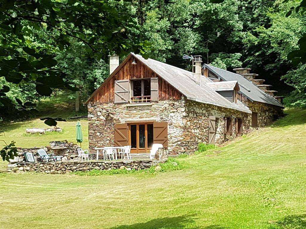 120 M² Chalet ∙ 3 Bedrooms ∙ 8 Guests - Les