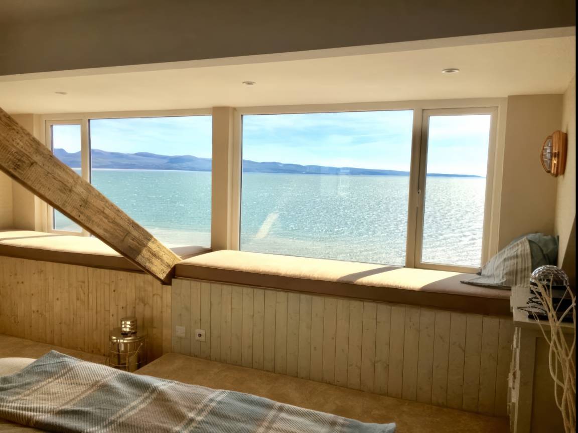 Cottage ∙ 6 Bedrooms ∙ 13 Guests - Criccieth