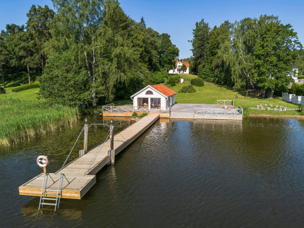 382 M² House ∙ 6 Bedrooms ∙ 13 Guests - Bålsta