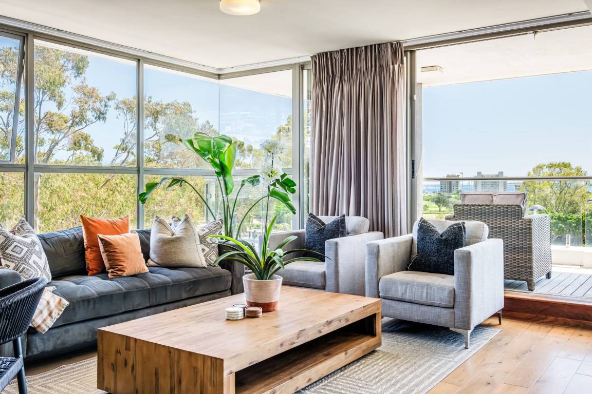 Apartment ∙ 2 Bedrooms ∙ 4 Guests - Camps Bay