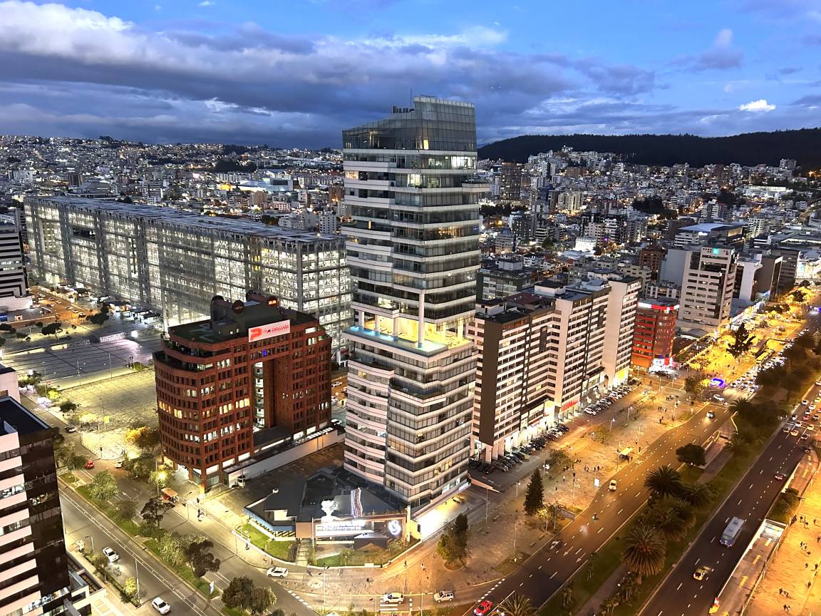 110 M² Apartamento ∙ 2 Habitaciones ∙ 6 Huéspedes - Quito