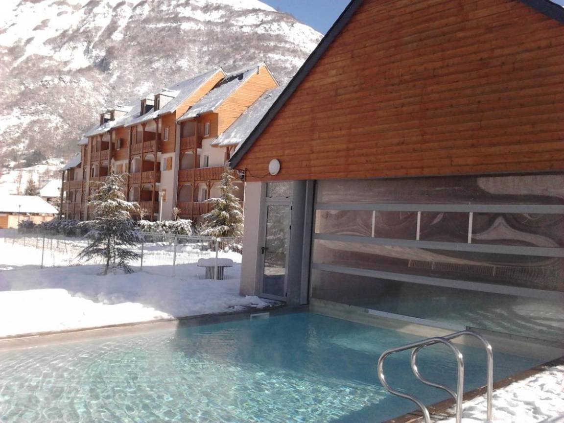63 M² Apartment ∙ 2 Bedrooms ∙ 8 Guests - Barèges