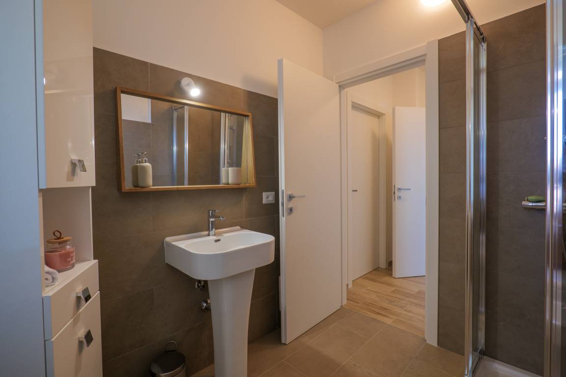 65 M² Ferienwohnung ∙ 2 Schlafzimmer ∙ 6 Gäste - Stresa