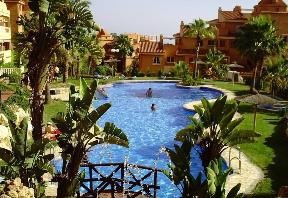 100 M² Apartment ∙ 2 Bedrooms ∙ 5 Guests - Marbella