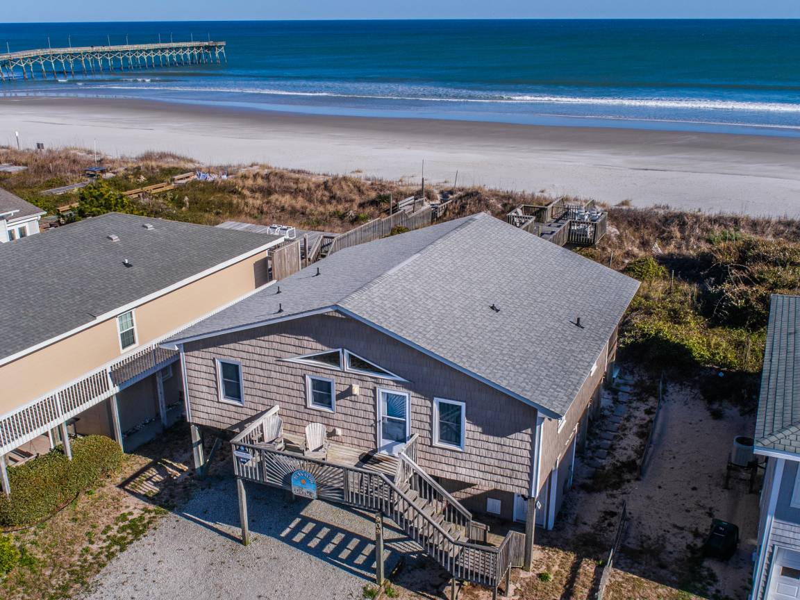113 M² House ∙ 4 Bedrooms ∙ 8 Guests - Hampstead, NC
