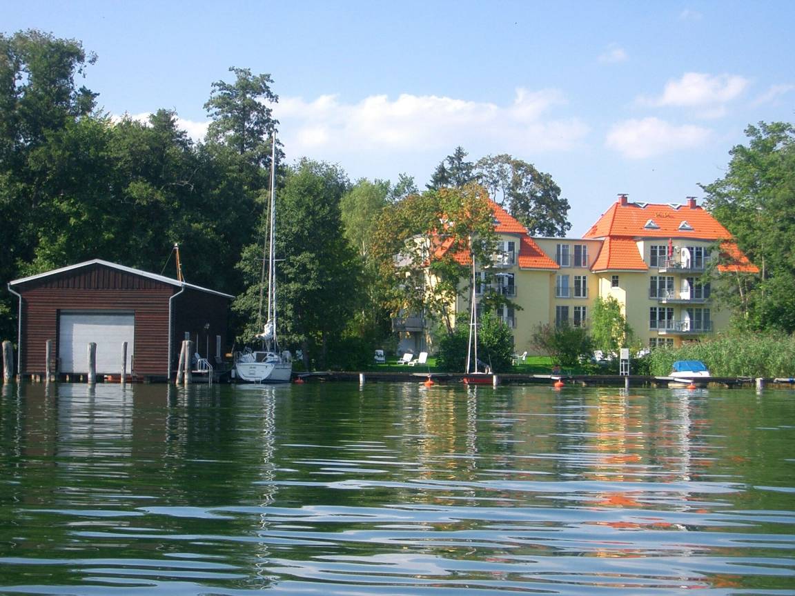 65 M² Ferienwohnung ∙ 2 Schlafzimmer ∙ 4 Gäste - Bad Saarow