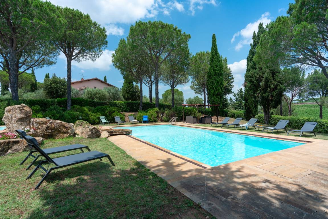 465 M² Villa ∙ 6 Bedrooms ∙ 12 Guests - Grosseto