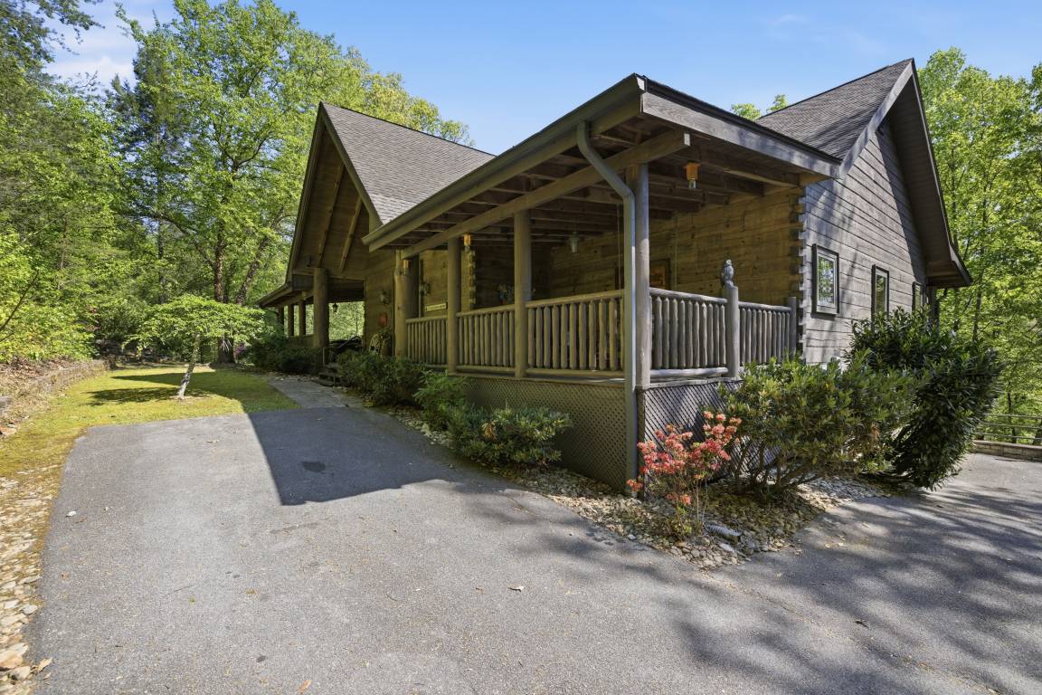 446 M² House ∙ 4 Bedrooms ∙ 12 Guests - Townsend, TN