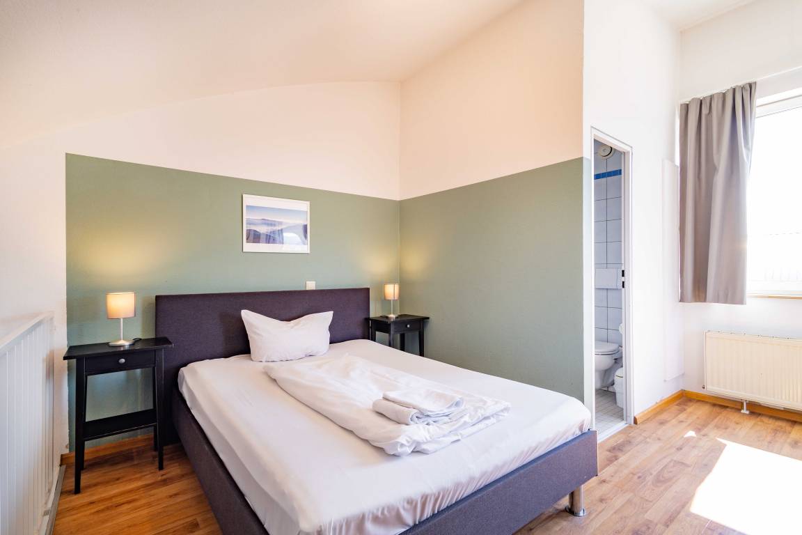 Hostel ∙ 1 Bedroom ∙ 1 Guest - Freiburg im Breisgau