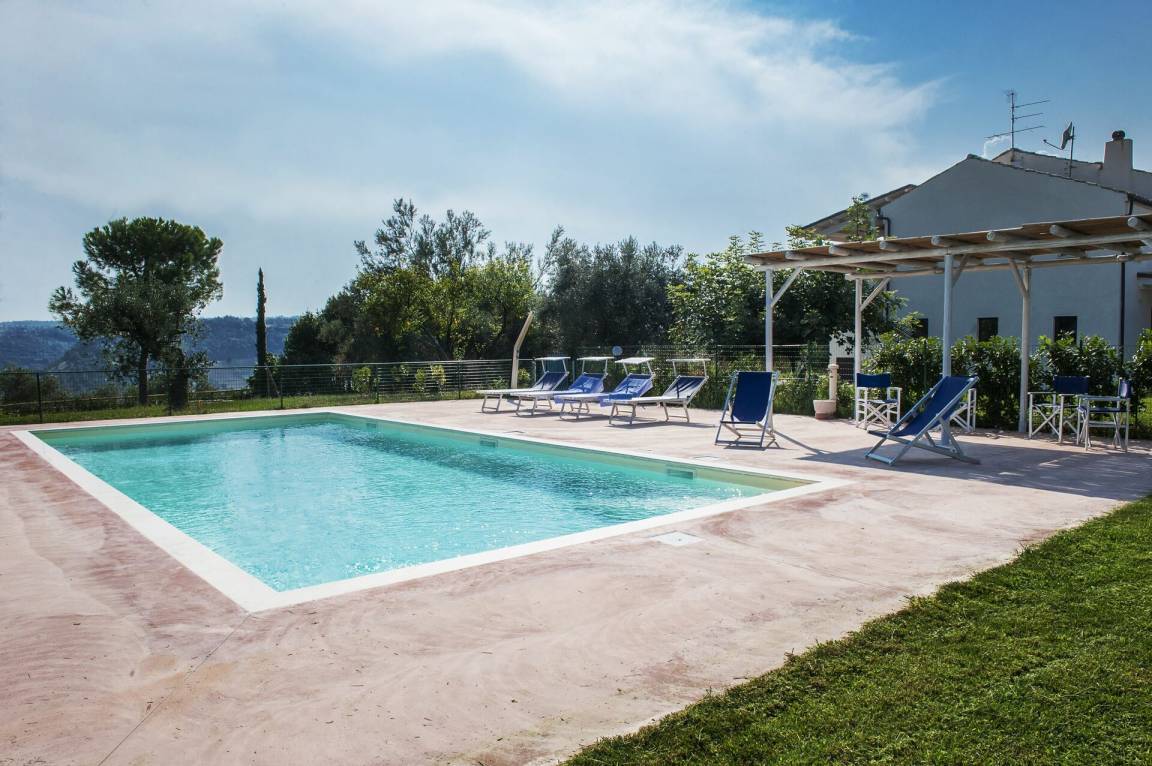 280 M² Villa ∙ 5 Slaapkamers ∙ 10 Gasten - Cupra Marittima