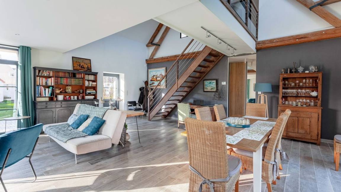 120 M² House ∙ 4 Bedrooms ∙ 8 Guests - Calais