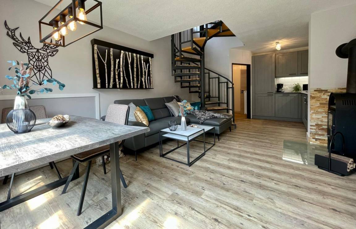 85 M² Casa ∙ 2 Habitaciones ∙ 4 Huéspedes - Schorndorf, Bayern, Alemania