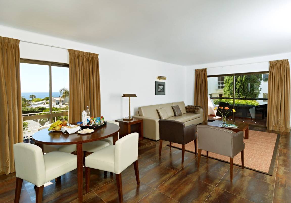 Condo ∙ 2 Bedrooms ∙ 4 Guests - Albufeira