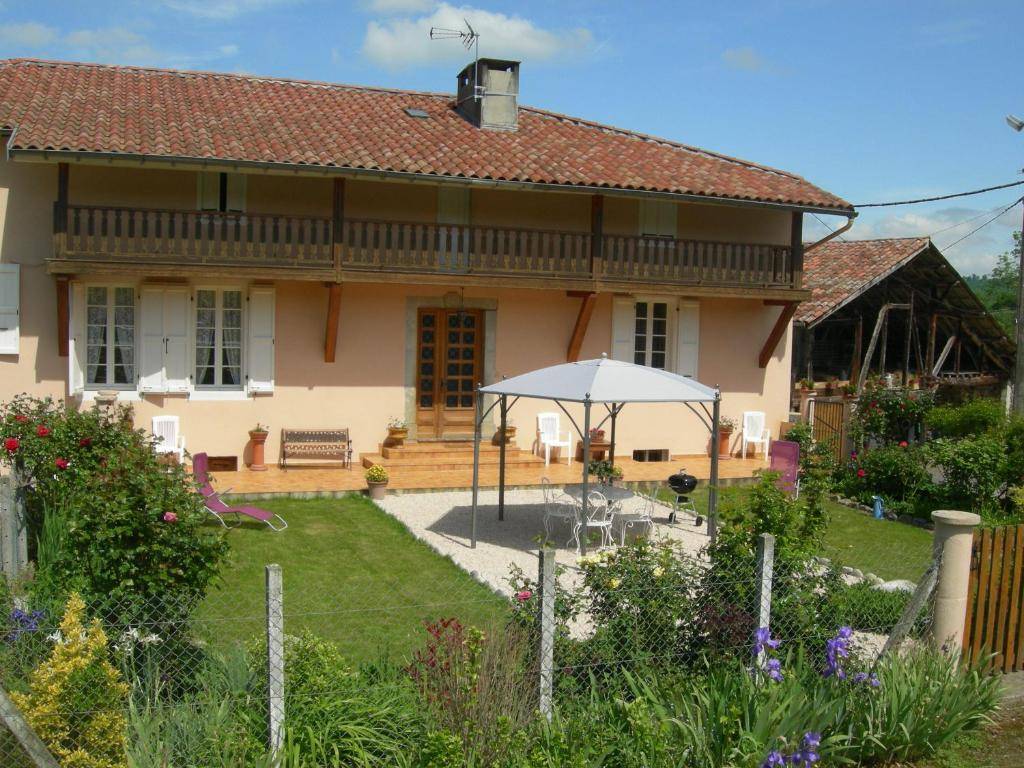 110 M² Gîte ∙ 3 Chambres ∙ 5 Personnes - Saint-Girons