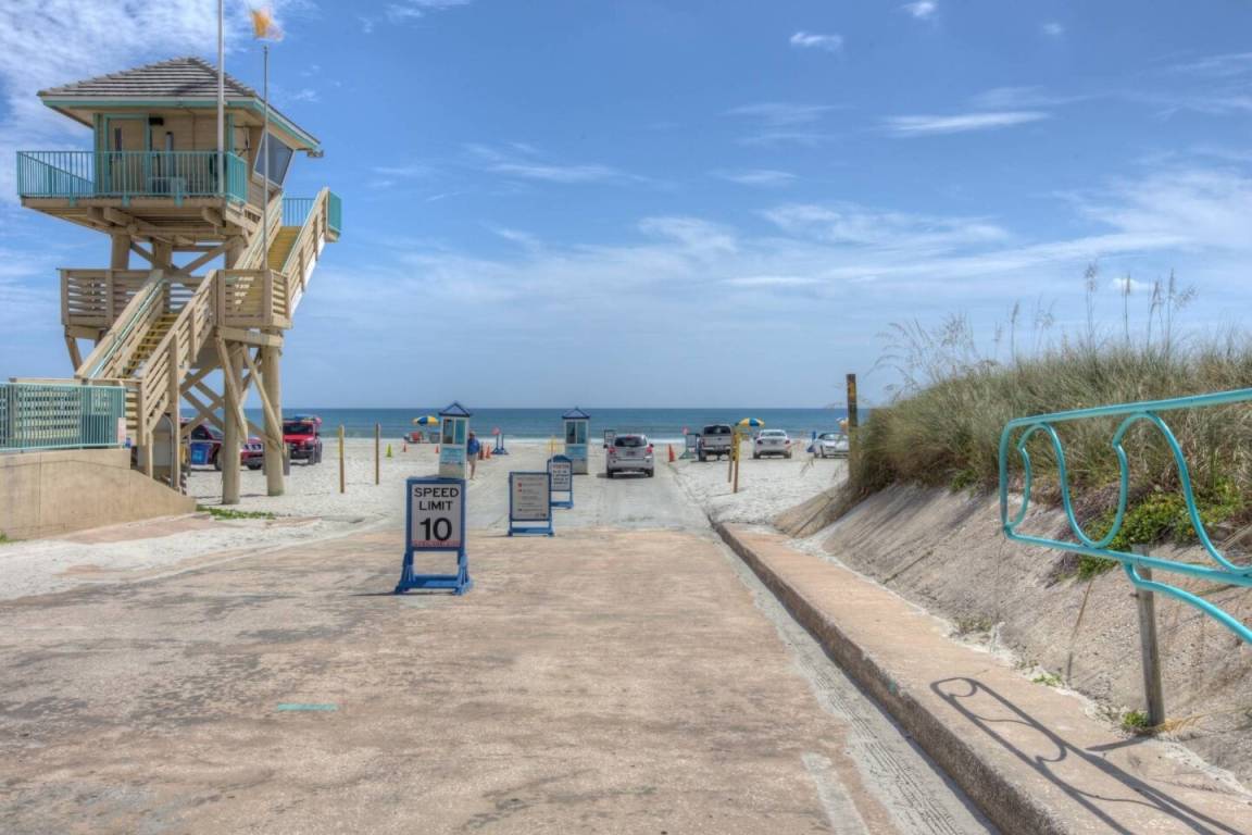 120 M² House ∙ 3 Bedrooms ∙ 6 Guests - Daytona Beach Shores, FL