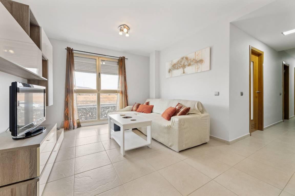 75 M² Apartment ∙ 3 Bedrooms ∙ 4 Guests - Arrecife