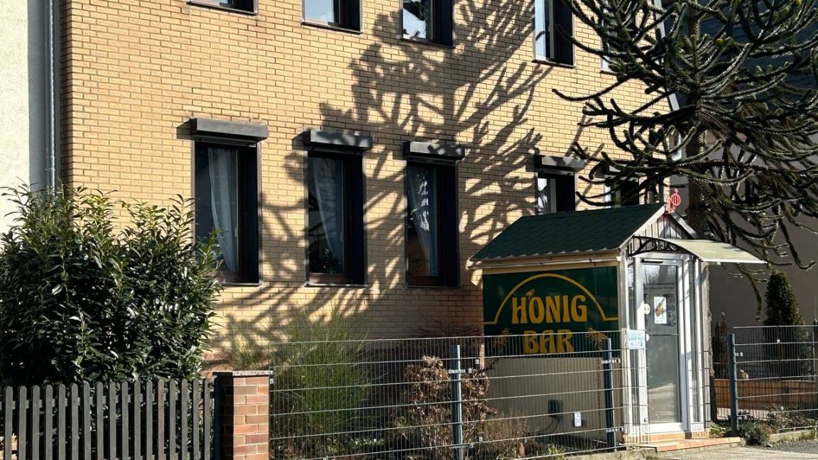 120 M² Apartment ∙ 3 Bedrooms ∙ 5 Guests - Leipzig