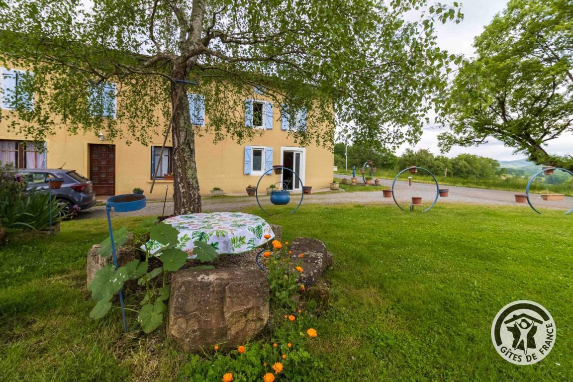 82 M² Gîte ∙ 3 Chambres ∙ 6 Personnes - Ariège