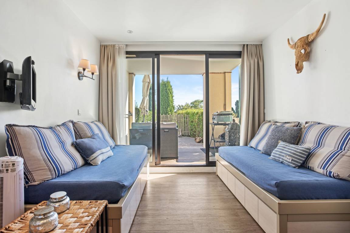 27 M² Appartement ∙ 1 Chambre ∙ 4 Personnes - Grimaud
