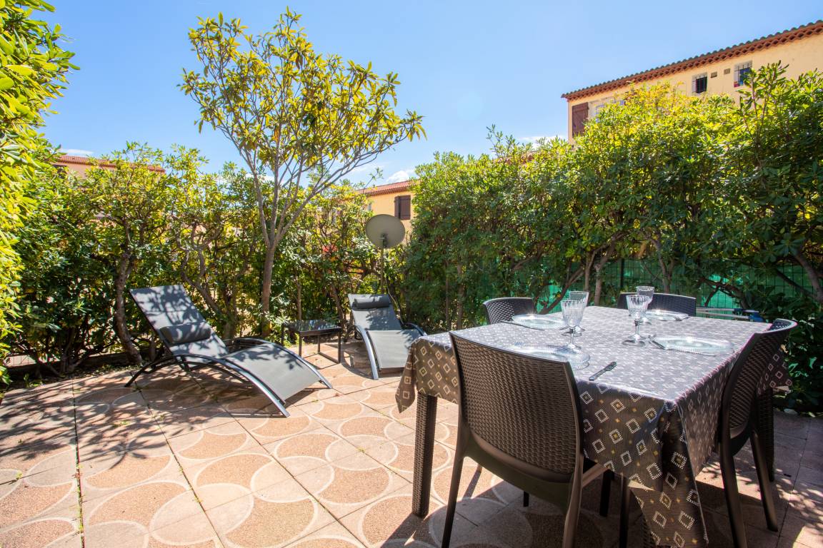 32 M² Appartement ∙ 1 Chambre ∙ 4 Personnes - La Crau