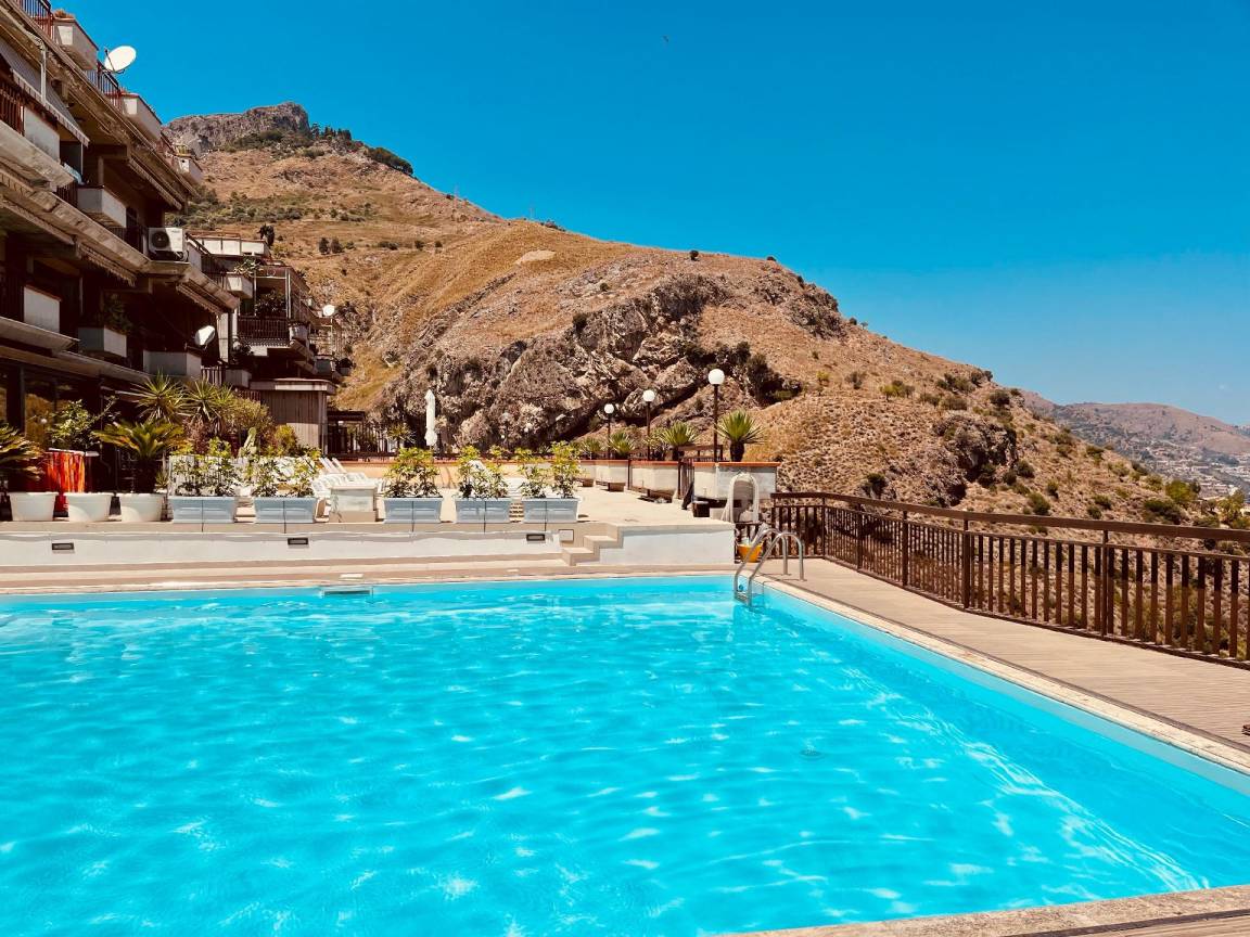 75 M² Apartment ∙ 1 Bedroom ∙ 4 Guests - Taormina