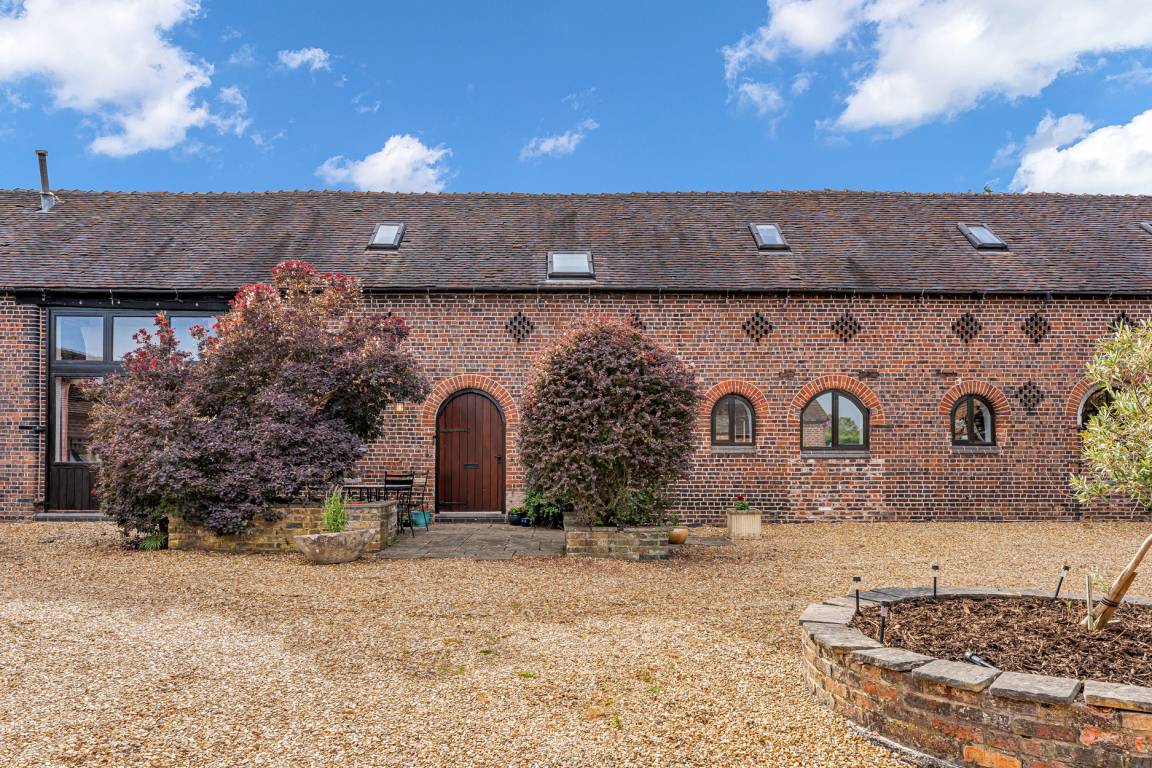 Cottage ∙ 5 Bedrooms ∙ 14 Guests - Castleton