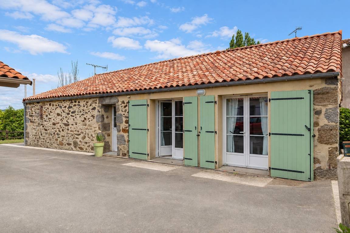 120 M² Maison De Vacances ∙ 3 Chambres ∙ 6 Personnes - Pouzauges