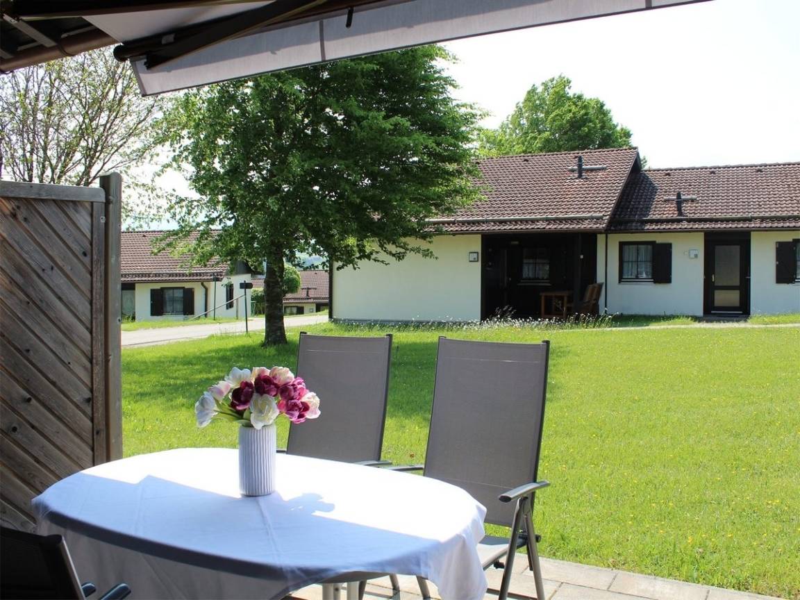 67 M² Ferienhaus ∙ 2 Schlafzimmer ∙ 4 Gäste - Schongau
