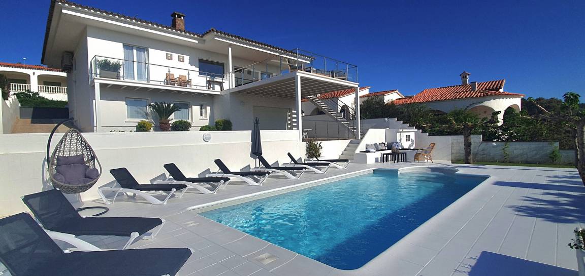 247 M² Villa ∙ 6 Bedrooms ∙ 12 Guests - L'Escala