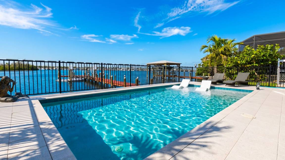 223 M² House ∙ 4 Bedrooms ∙ 8 Guests - Fort Myers Beach, FL
