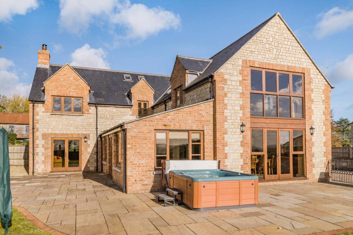 Cottage ∙ 5 Bedrooms ∙ 10 Guests - Glastonbury