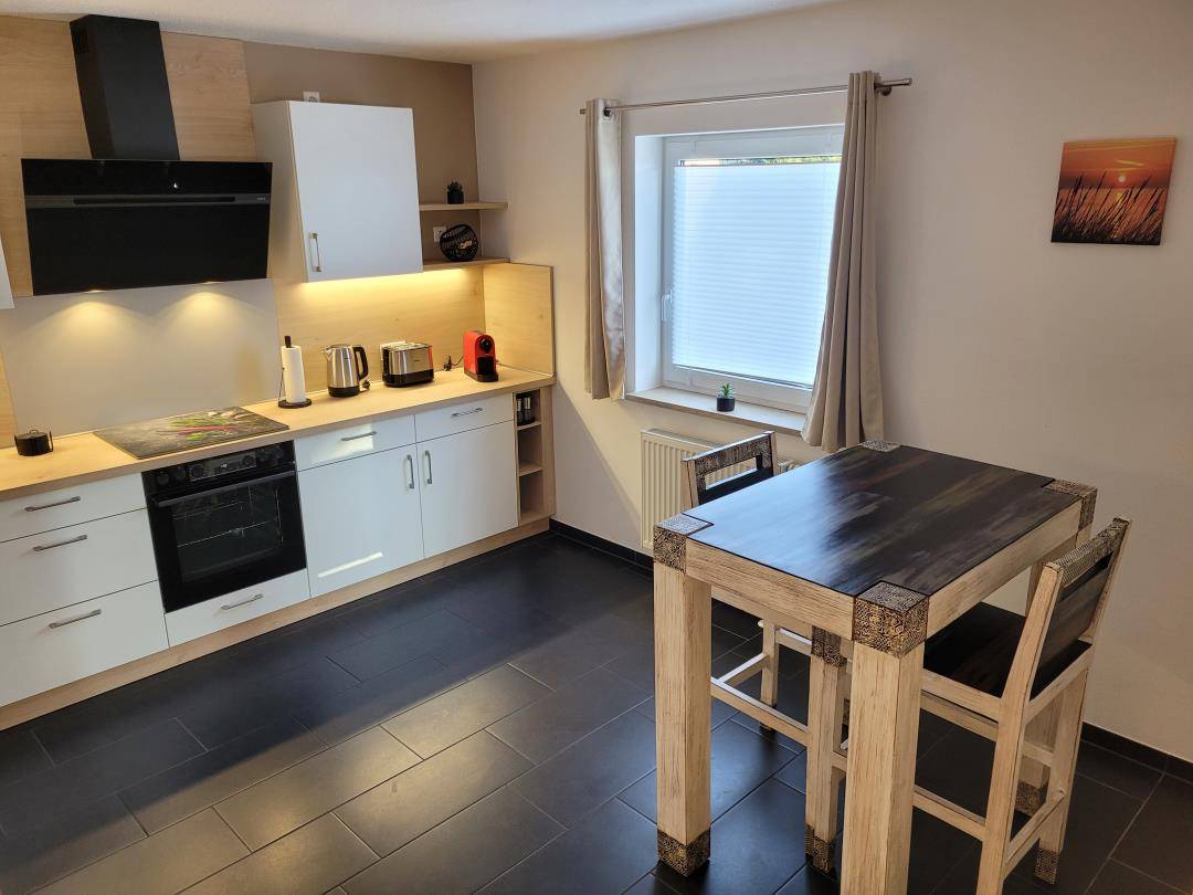 90 M² Appartement ∙ 1 Slaapkamer ∙ 3 Gasten - Wunsiedel