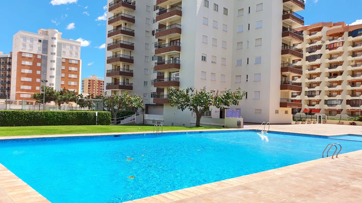 75 M² Apartamento ∙ 2 Habitaciones ∙ 5 Huéspedes - Gandía