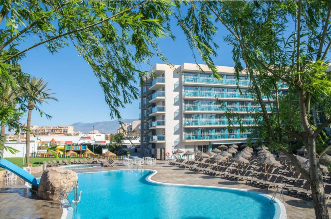 30 M² Hôtel ∙ 2 Personnes - Roquetas de Mar