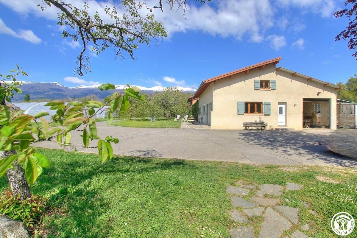 88 M² Gîte ∙ 2 Bedrooms ∙ 6 Guests - Geneva