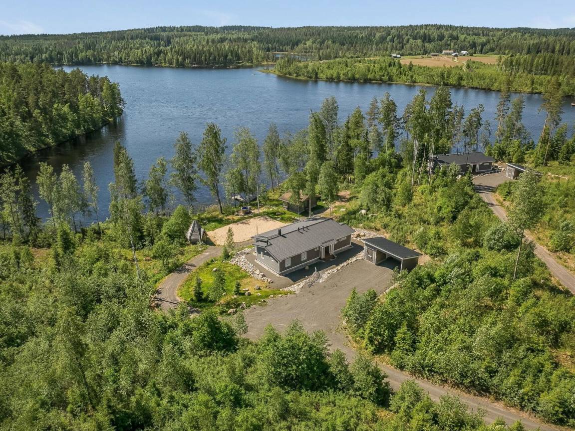100 M² Talo ∙ 3 Makuuhuonetta ∙ 8 Vierasta - Hirvensalmi