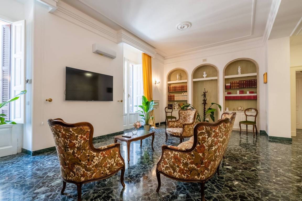 150 M² Apartment ∙ 3 Bedrooms ∙ 6 Guests - Bari