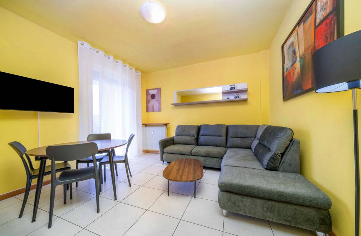 100 M² Appartement ∙ 2 Chambres ∙ 4 Personnes - Udine
