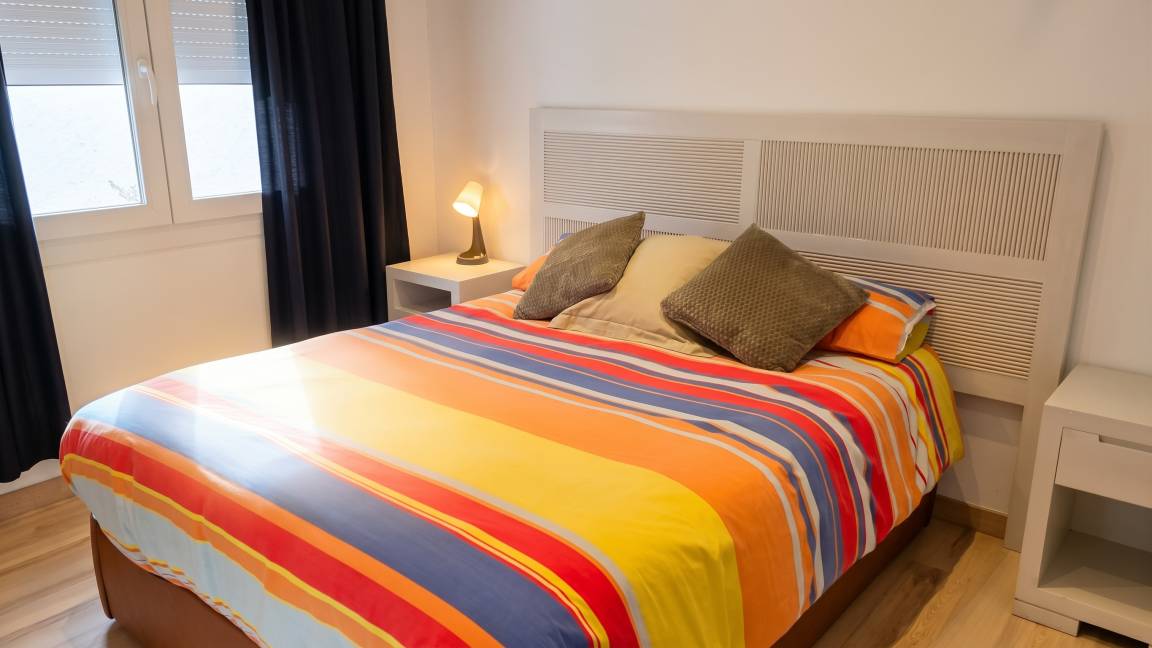 200 M² Ferienhaus ∙ 2 Schlafzimmer ∙ 4 Gäste - Palamós