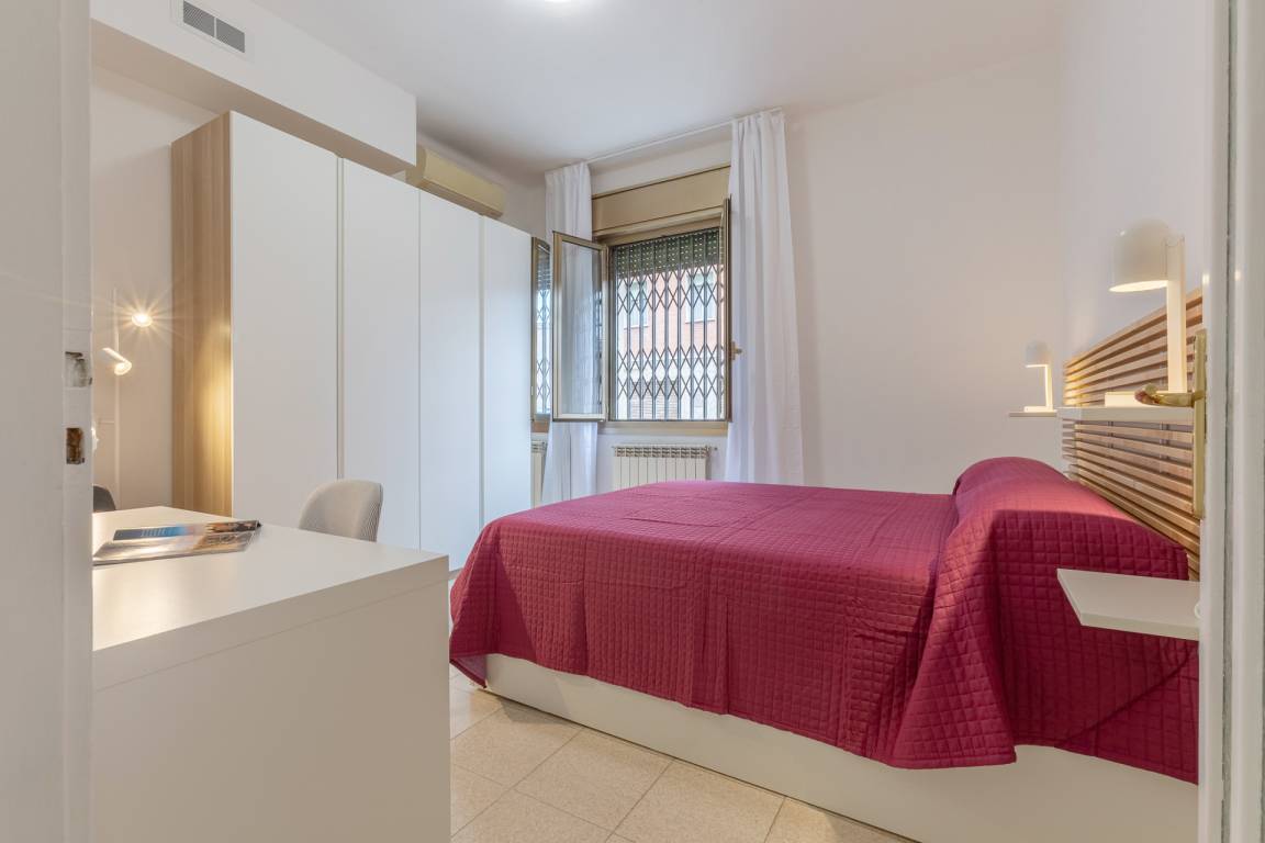 75 M² Apartamento ∙ 2 Habitaciones ∙ 5 Huéspedes - Bolonia