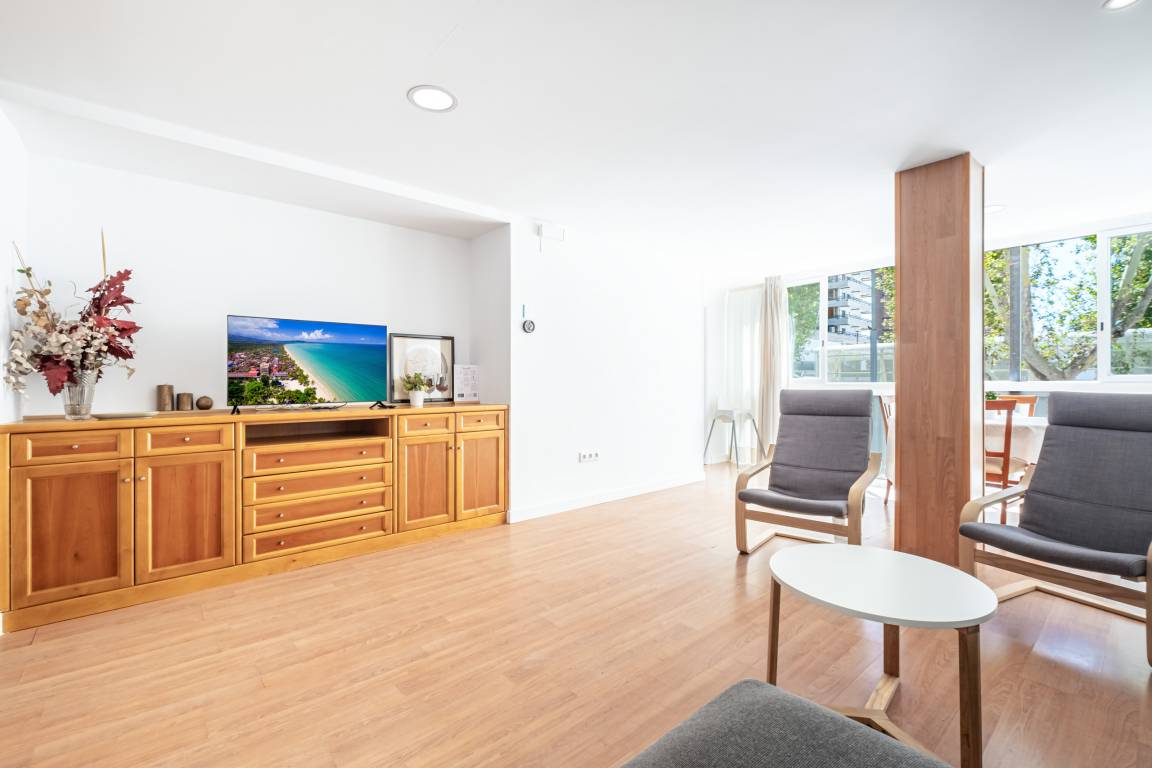 92 M² Apartamento ∙ 2 Habitaciones ∙ 6 Huéspedes - Benidorm