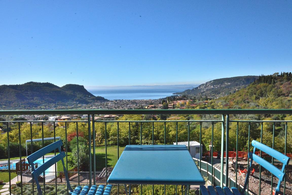 60 M² Ferienwohnung ∙ 1 Schlafzimmer ∙ 2 Gäste - Garda