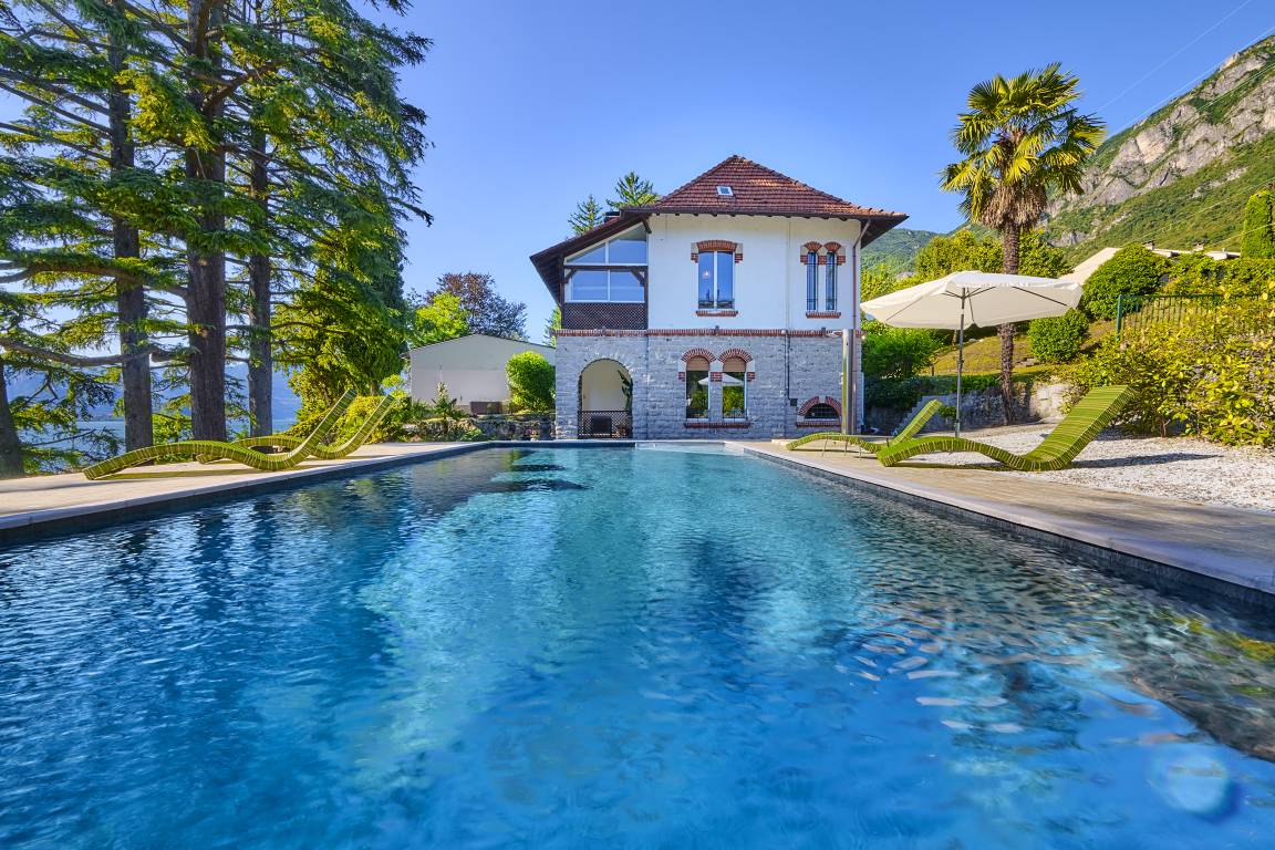 350 M² Villa ∙ 5 Makuuhuonetta ∙ 10 Vierasta - Mandello del Lario
