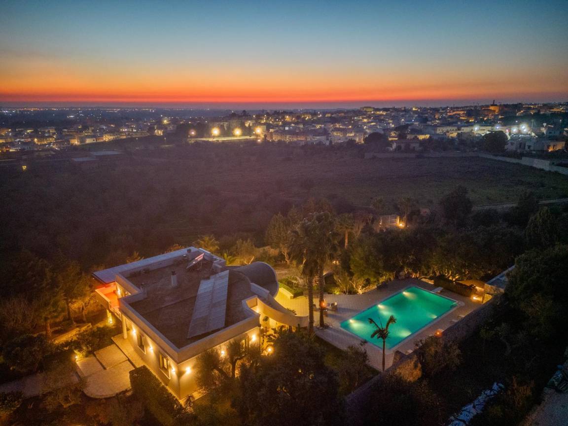 300 M² Villa ∙ 5 Camere Da Letto ∙ 8 Ospiti - Ugento